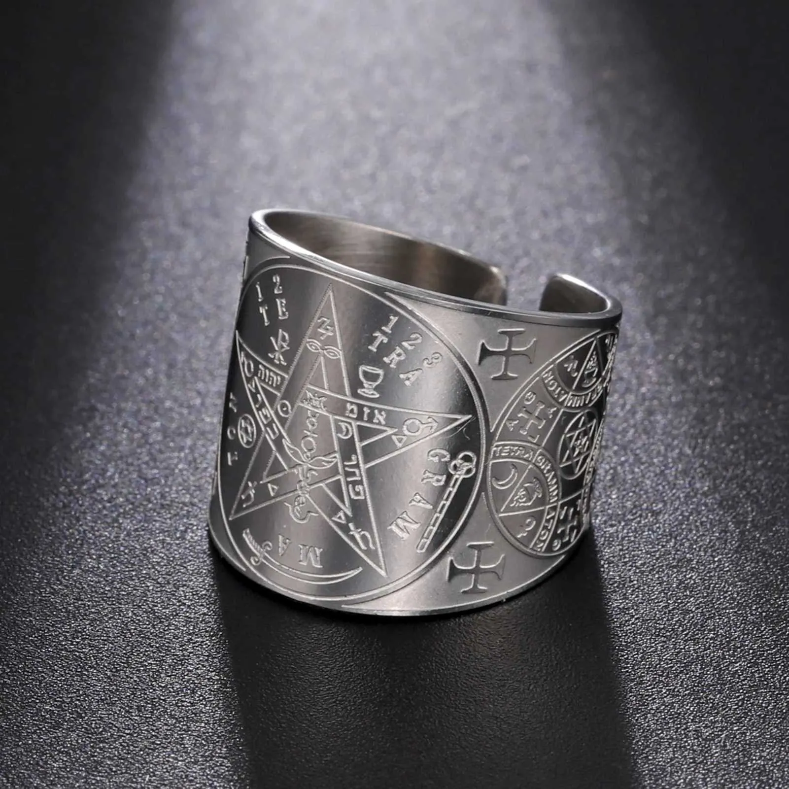 DHgate.com:Witchcraft Pentagram Four Gramaton Cluster Ring in Stainless ...