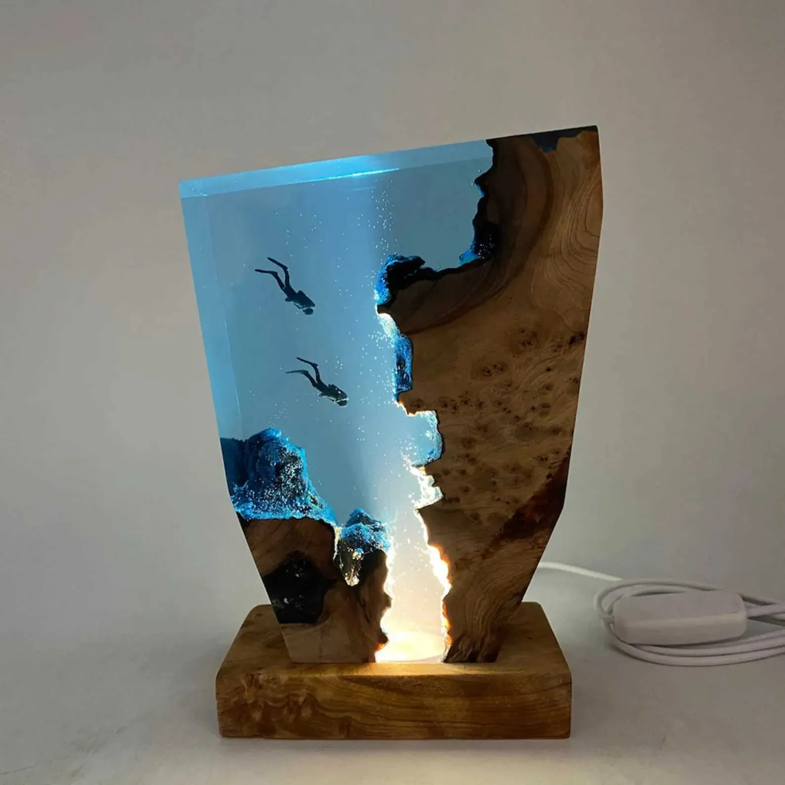 Seabed Exploration Resin Art Table Lamp, Underwater Cave Scene Light ...