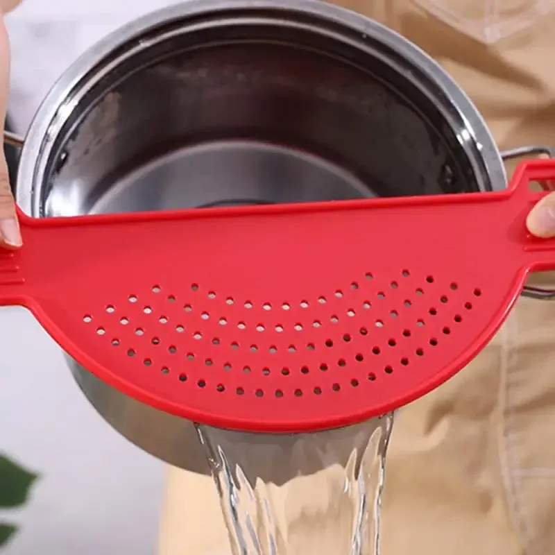 2024 Plastic Funnel Red Colander Strainer With Handle Type For Water ...