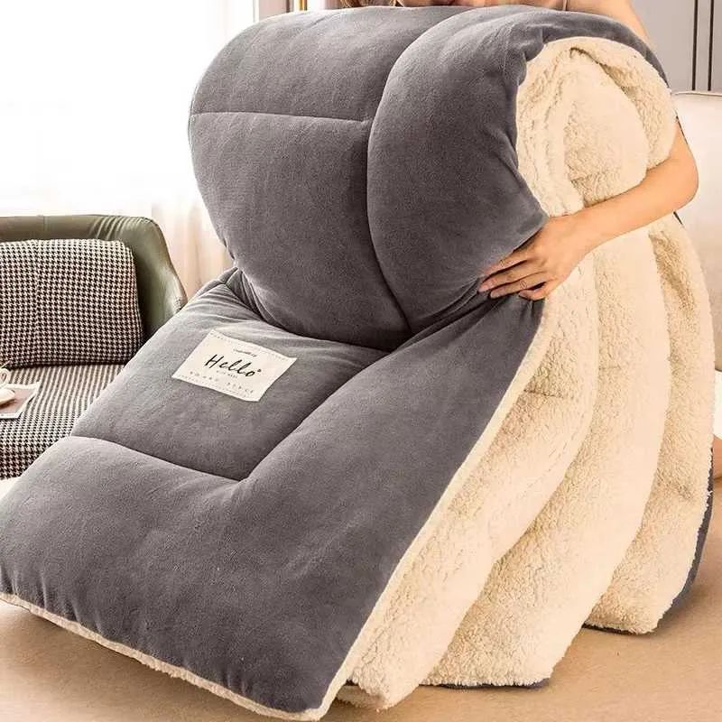 Double Thick Quilt Blanket Winter Bedding Flannel Fleece Wool Quilting ...