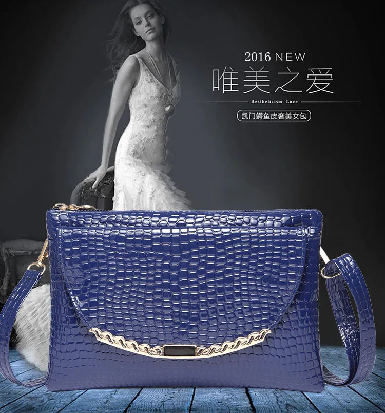 Fashion Flap Shoulder Bag: Designer Clutch Purse Handbag - Premium ...