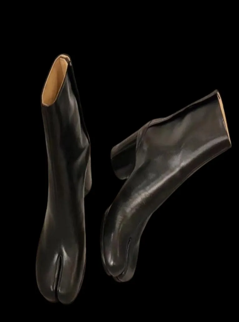 Chunky High Heel Split Toe Tabi Margiela Tabi Boots Fashionable Leather ...