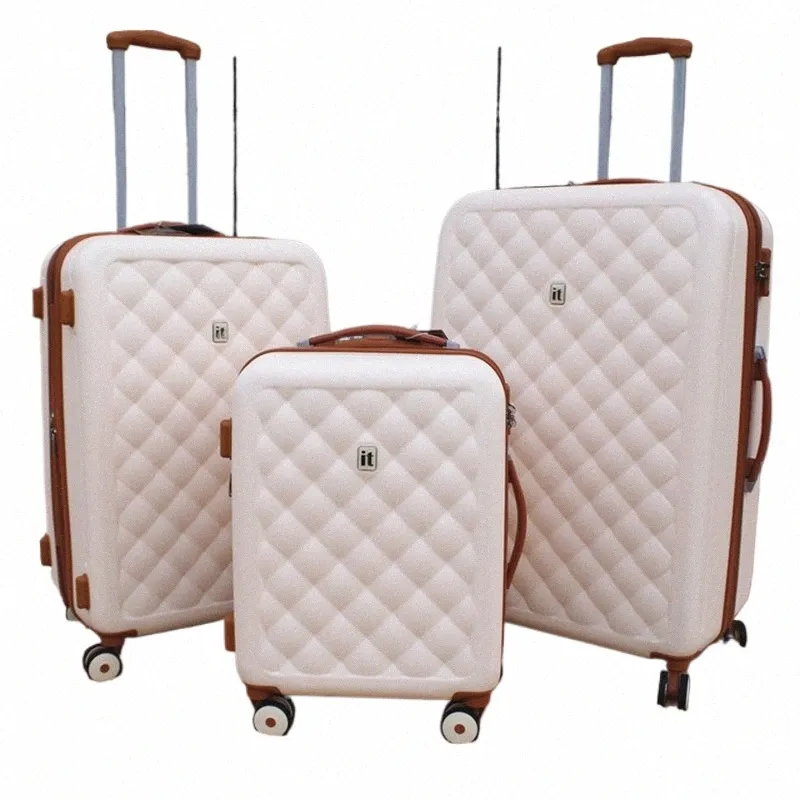 British Brand 20 Inch Ultra Light Travel Suitcase Set With Large ...