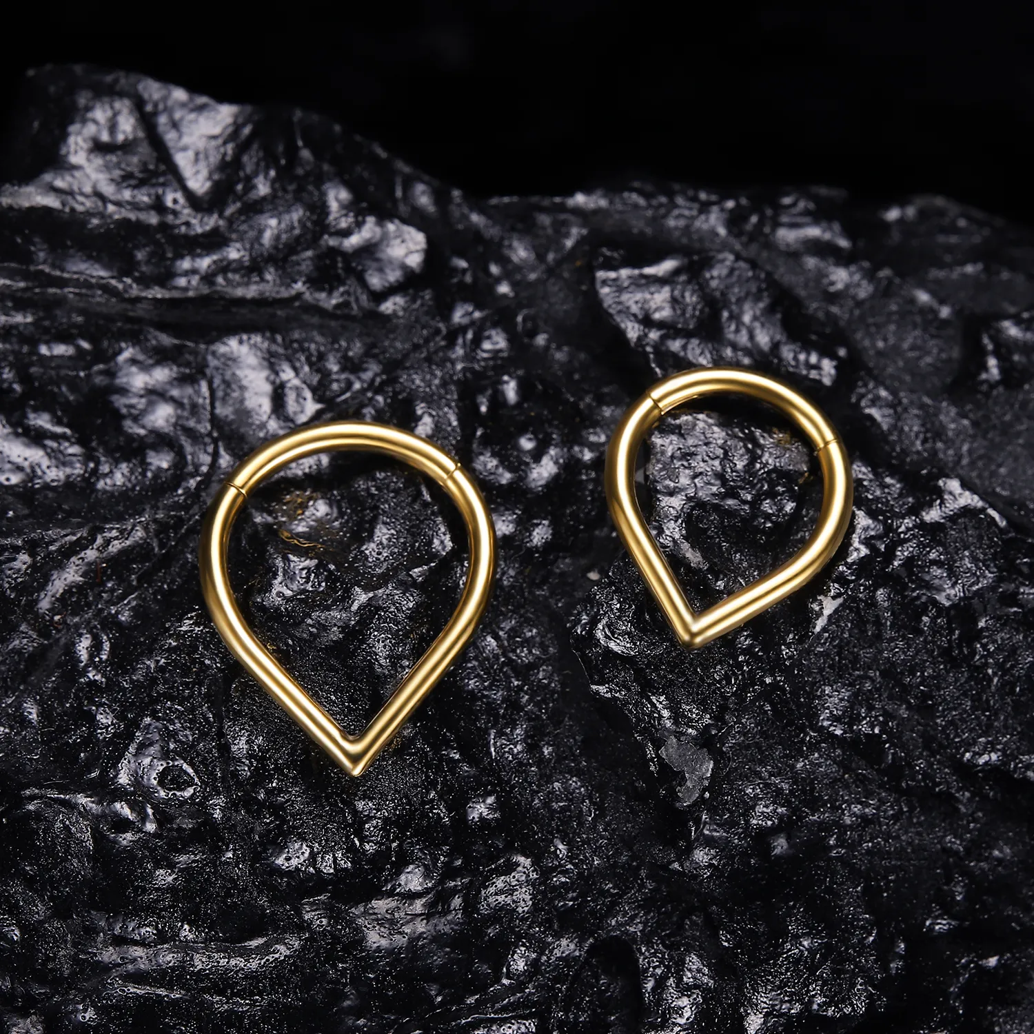 DHgate.com:Titanium Teardrop Nose Ring Set: Stylish Piercing Jewelry ...