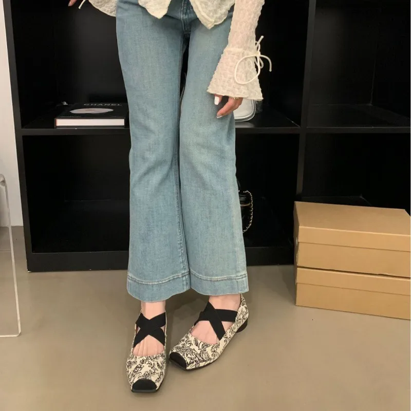 Chinese Ballet Flats Pattern