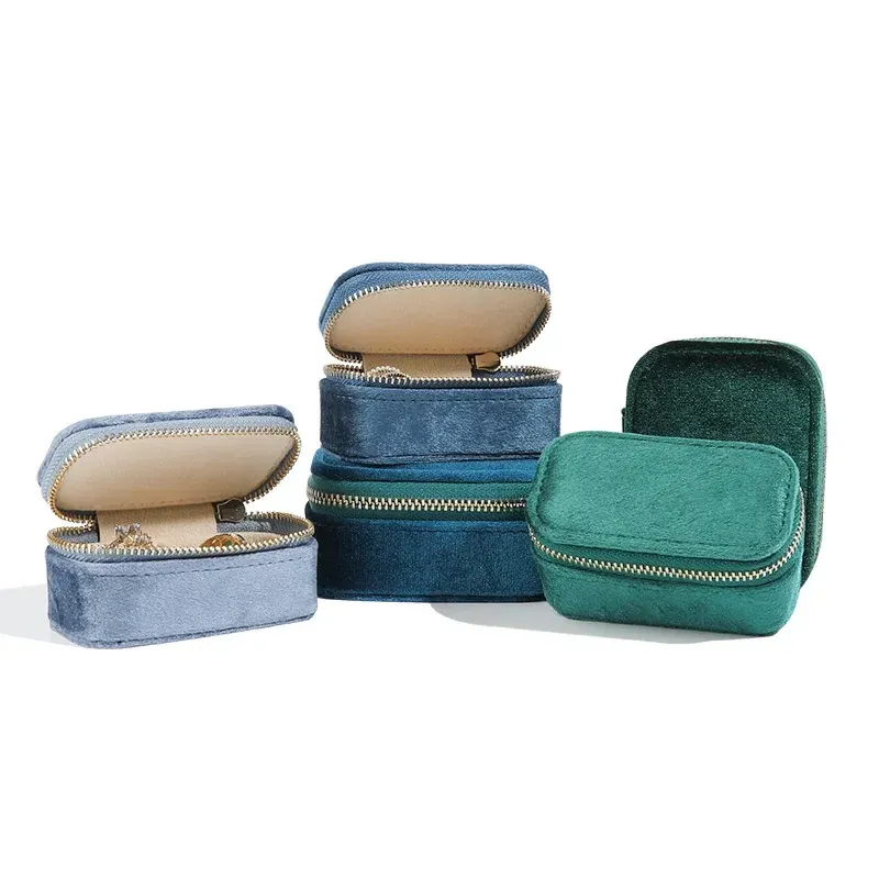 DHgate.com:2024 Mini Velvet Jewelry Case for Women - Travel Portable ...