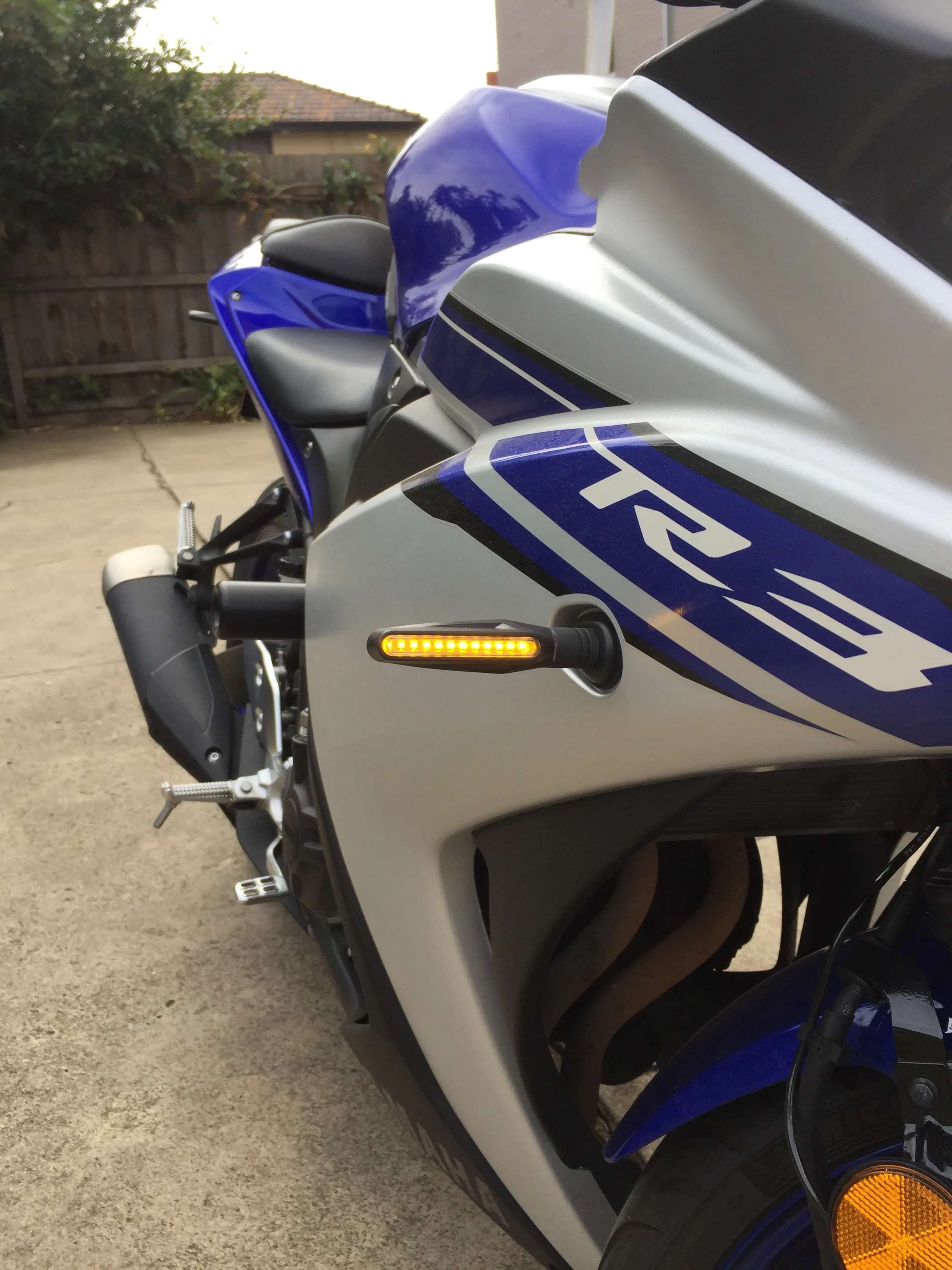 DHgate.com:Bright LED Motorcycle Turn Signal Lights Indicators for ...