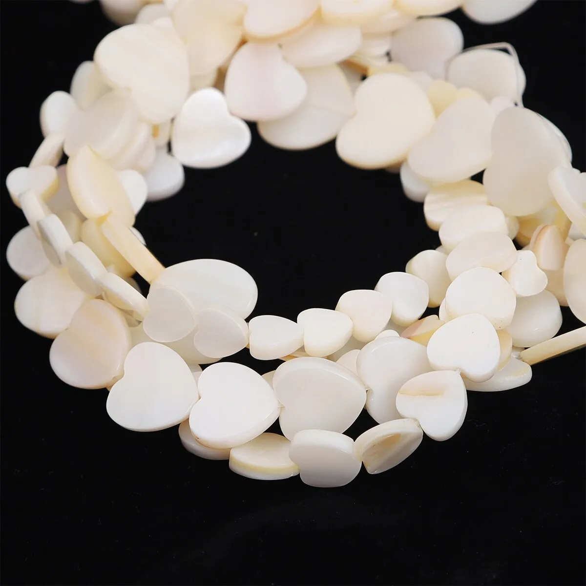 DHgate.com:Natural Peach Heart Shell Beads for Exquisite Beaded DIY ...