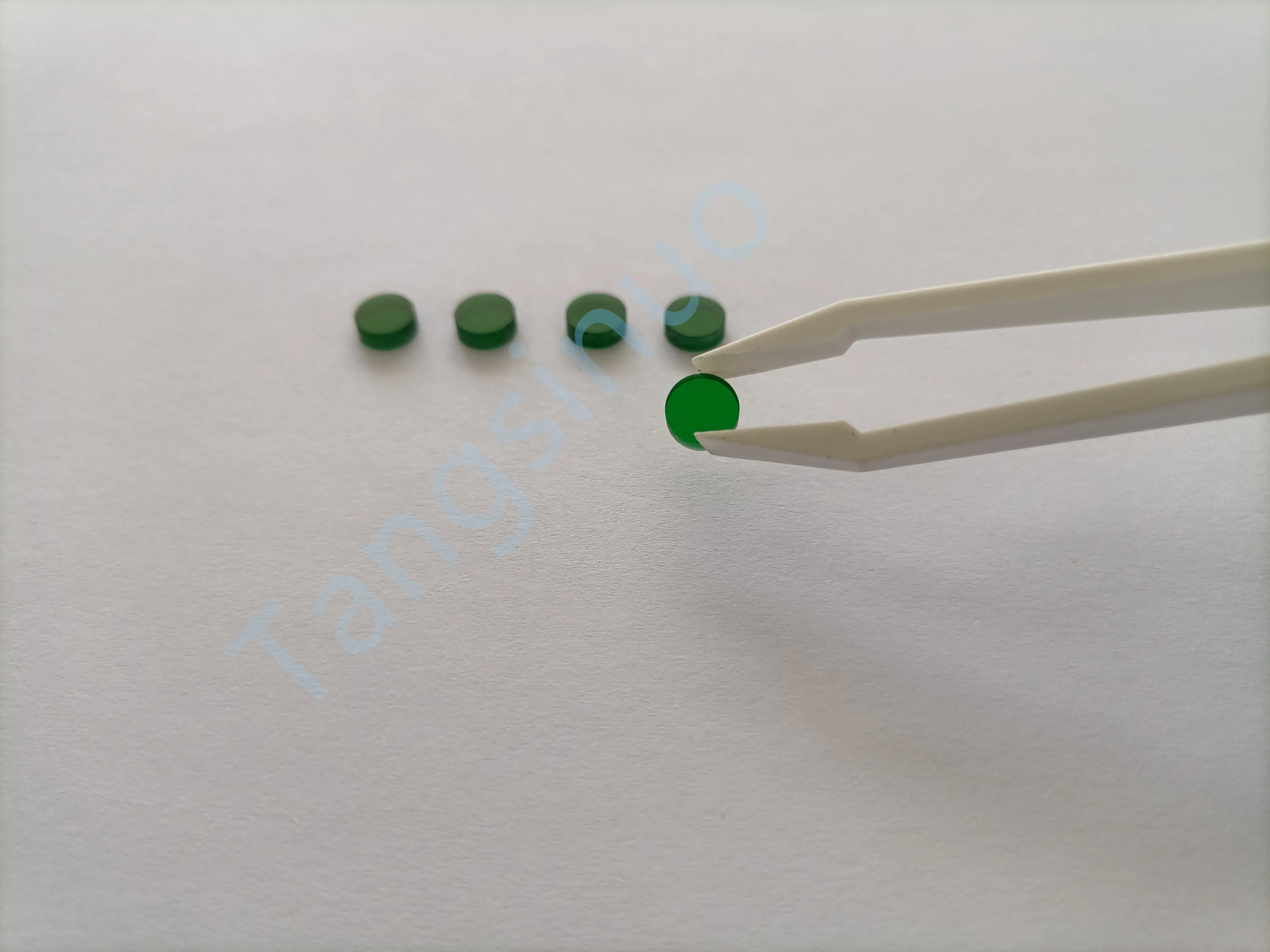 DHgate.com:2-Pack LB7 Green Glass VG8 Bandpass Filter for DHgate.com:2-Pack LB7 Green Glass VG8 Bandpass Filter for