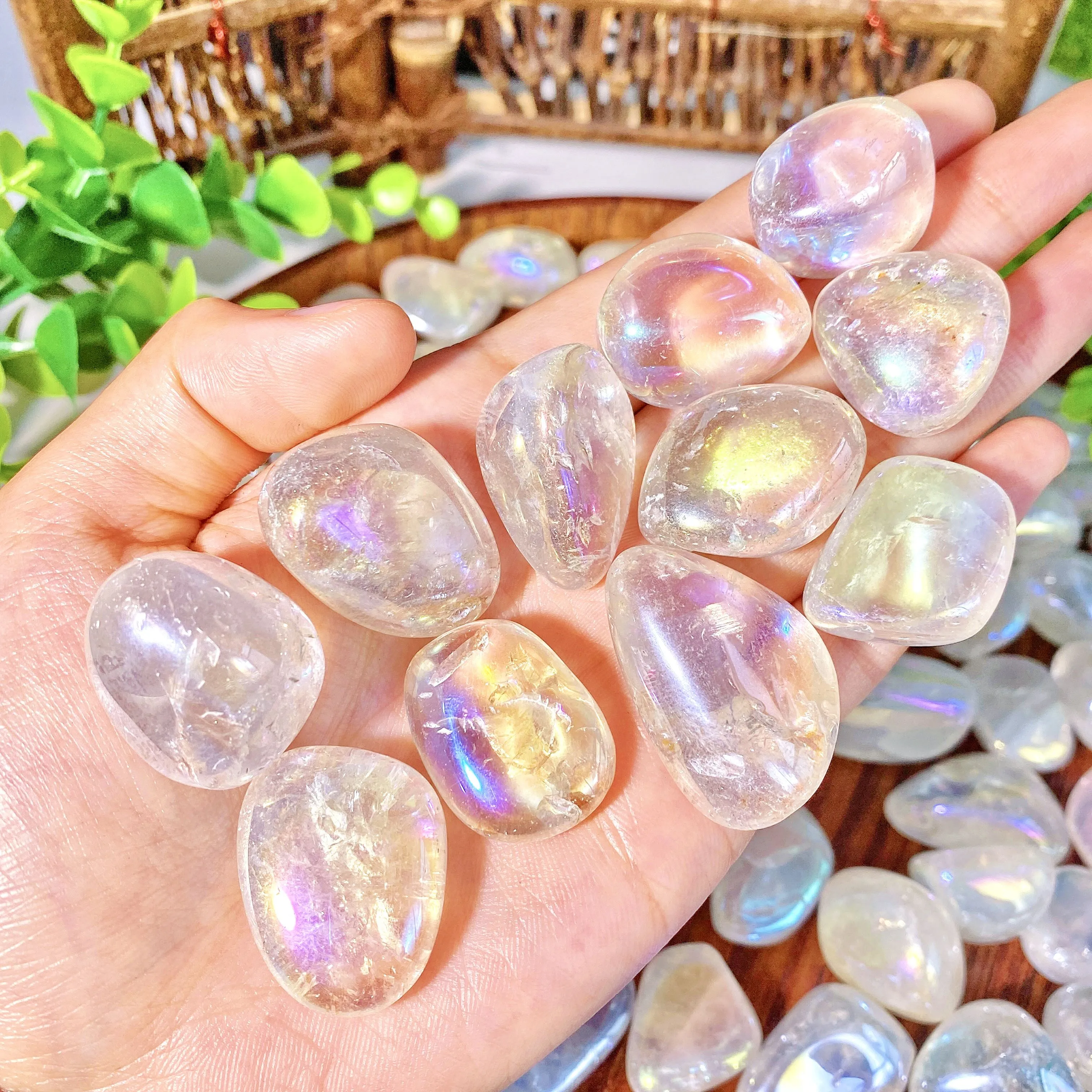 DHgate.com:Aura Clear Quartz Natural Tumbled Crystals: 5PCS of 10-50mm ...
