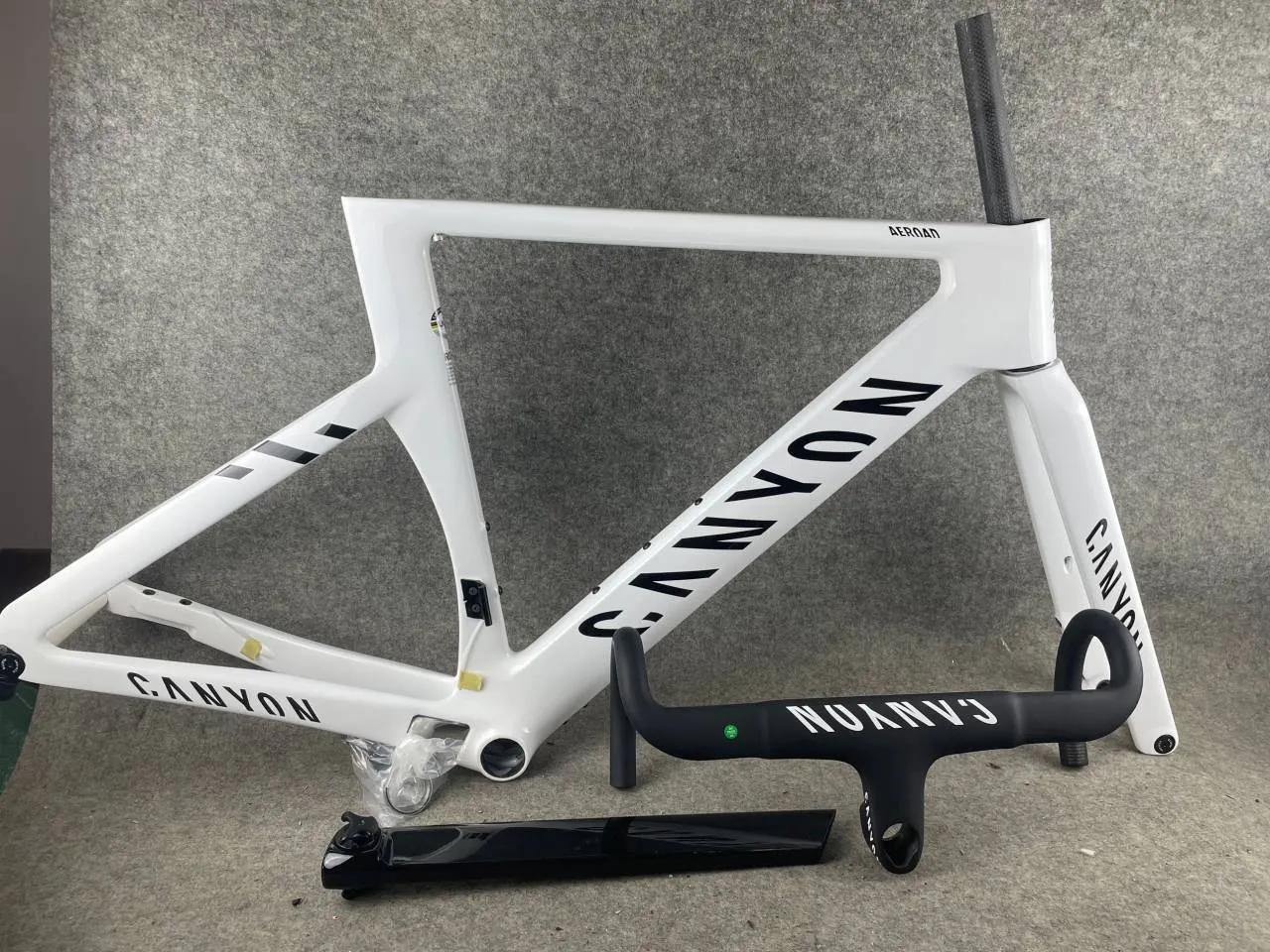 Road Carbon Aero Carbon Bike Frame With Carbon Fiber Bicylce Frame ...