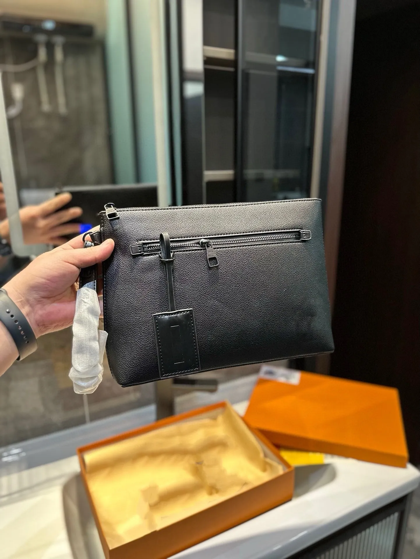 Men's and Women's Handheld Leather Bag Large Capacity Pressed Letter ...