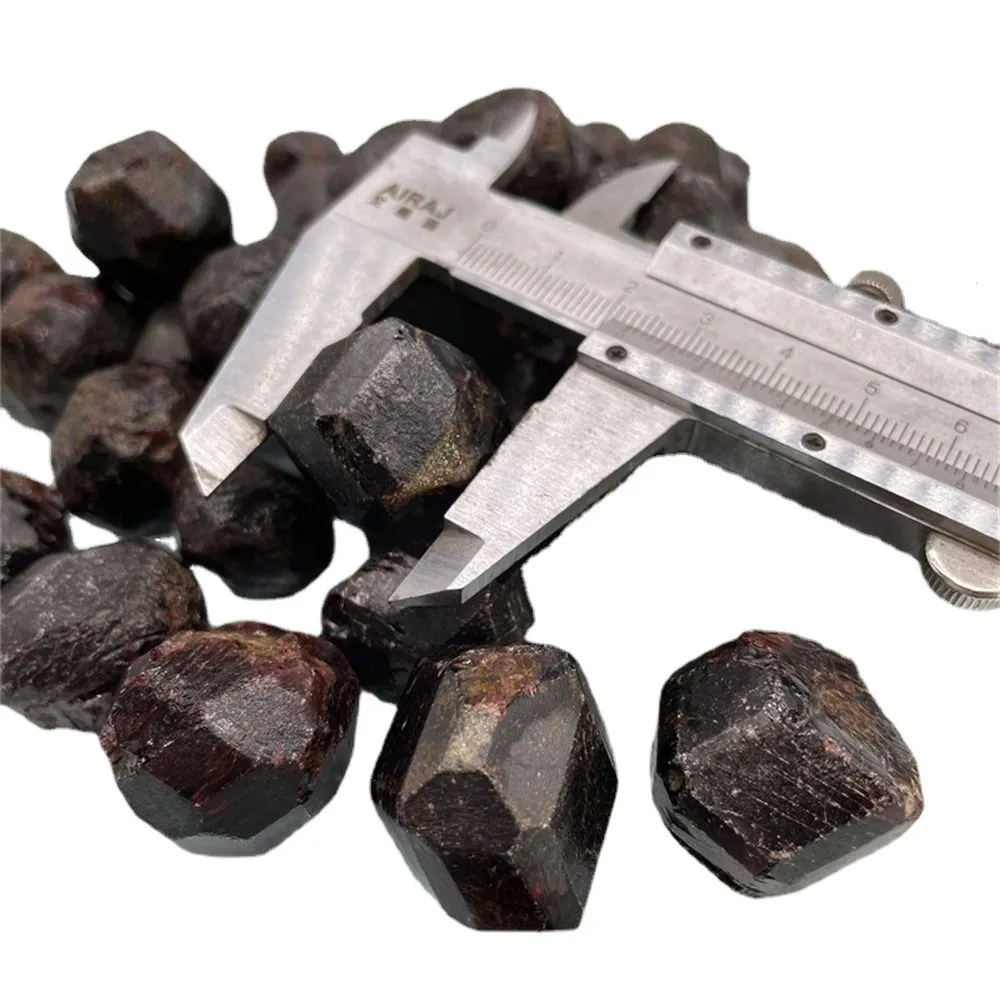 Natural Red Garnet Ore Rough Quartz Crystal Mineral Specimen for ...