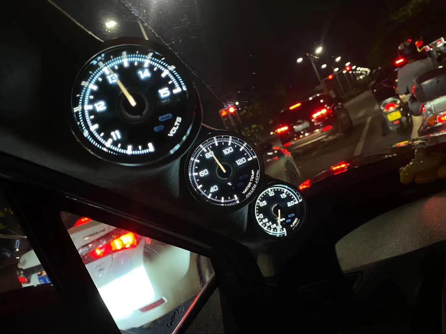 Defi Advance A1 60mm Car Oil Pressure Water Temp Voltage RPM Vacuum ...