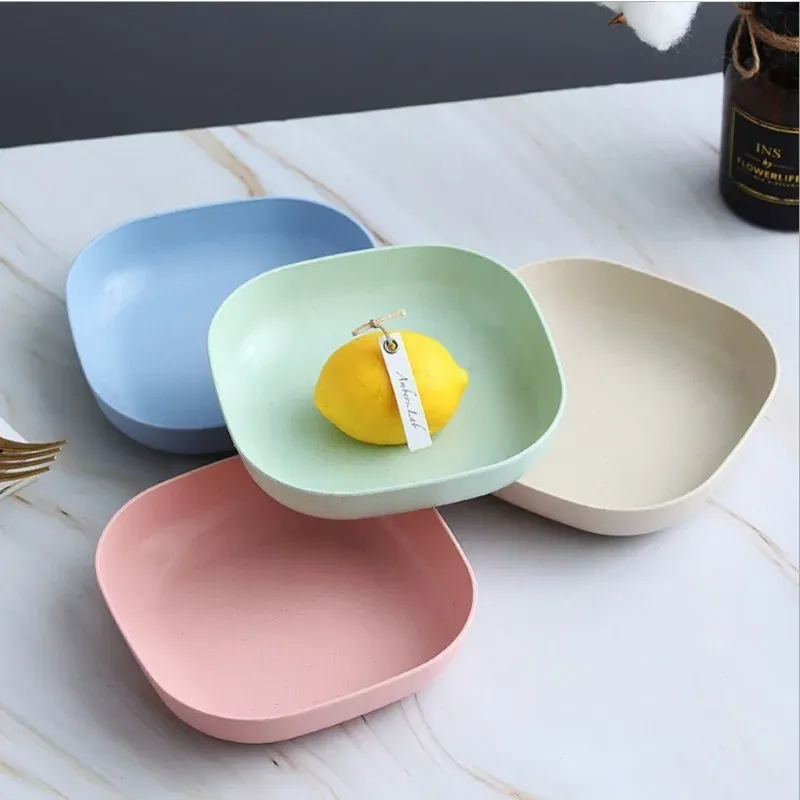 Candy Cane Dinner Plates: Wheat Straw Round Dishes - Unbreakable ...