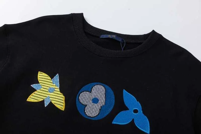 Men's Hoodies & Sweatshirts Loose Round Neck Three Flower Embroidery ...