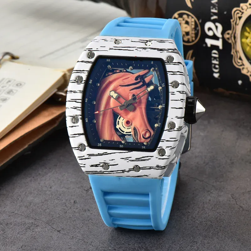 Luxury Woodcut Horse Sports Men's Watch With Leo Diamond Ring Inlaid ...