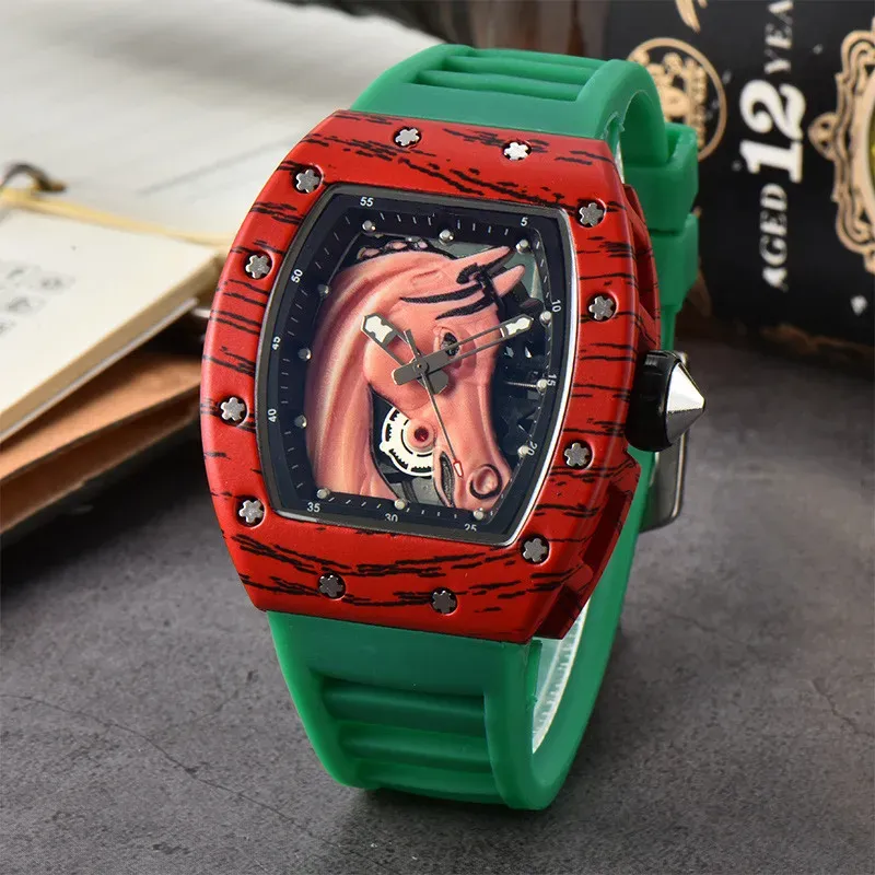 Luxury Woodcut Horse Sports Men's Watch With Leo Diamond Ring Inlaid ...