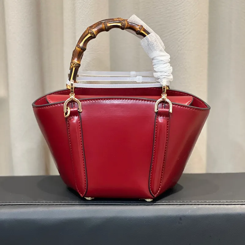 Designer Bamboo Knot Tote Bag With Magnetic Buckle Large Luxury Handbag ...