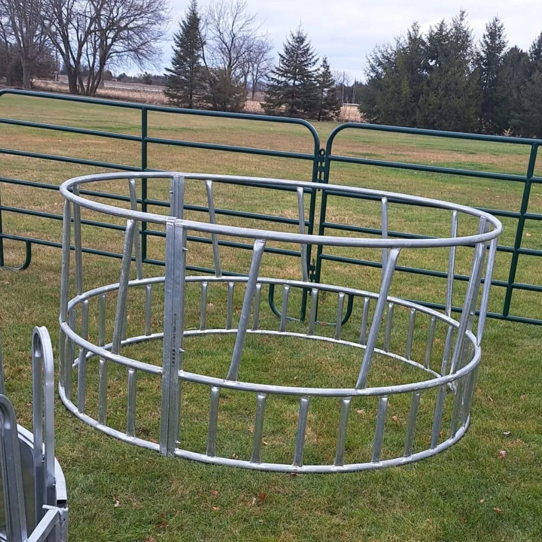Heavy Duty Metal Feeder: Livestock Feed Buckets & Goat Hay Rack for ...