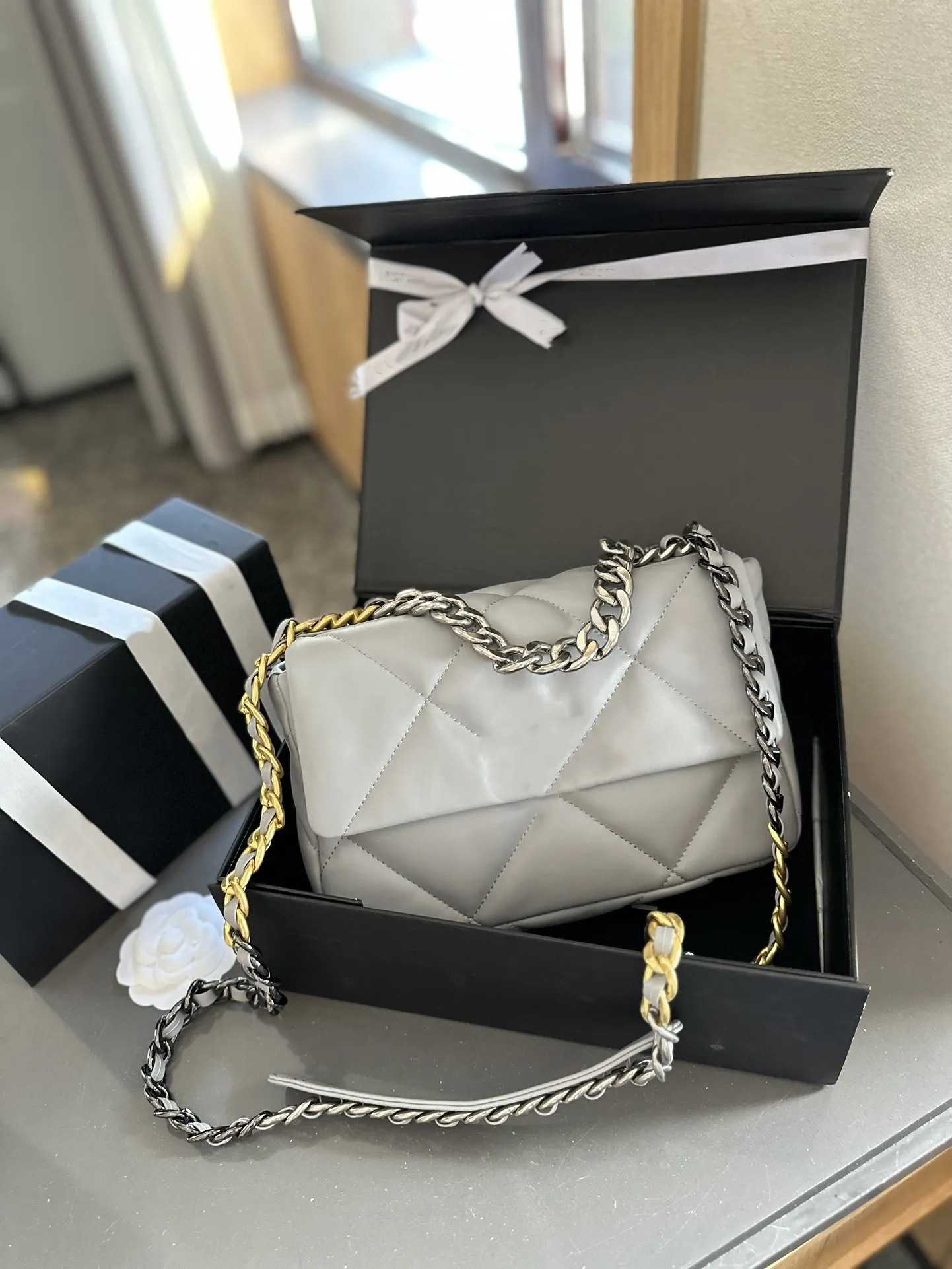 Luxurious Designer Women's 19 Series Lambskin Shoulder Bag with Serial ...