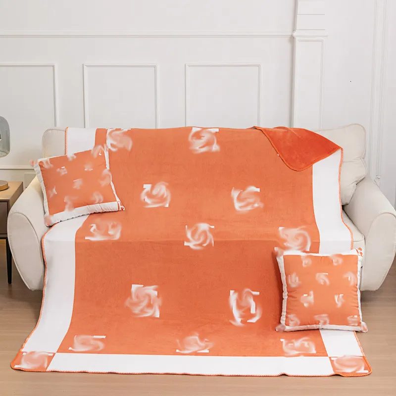 Designer Blanket Light Luxury Alphabet Print Fleece Blanket Digital ...