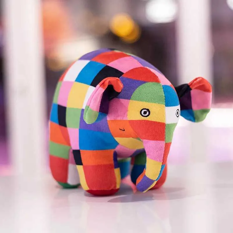 Kawai Anime Elmer Elephant Statue Polde Doll Cute Cartoon Grid Elephant ...