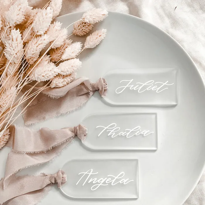 Diy name tags for wedding | Beachweddingtips.com