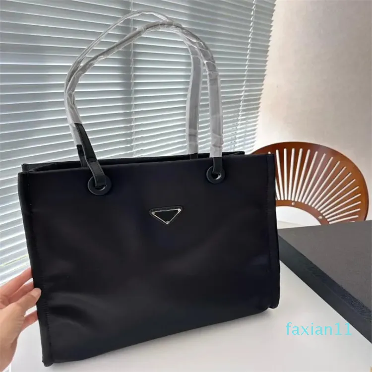 Designer Handbag Luxury Triangular Nameplate Women Handbag Shoulder Bag ...