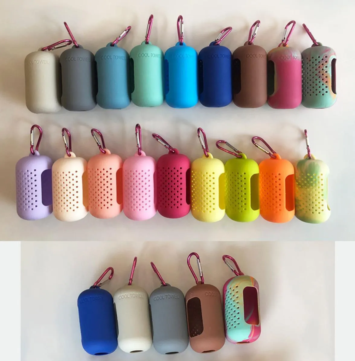 Portable Silicone Towel Cover 10x5cm: Waterproof Outdoor Pool Towel ...