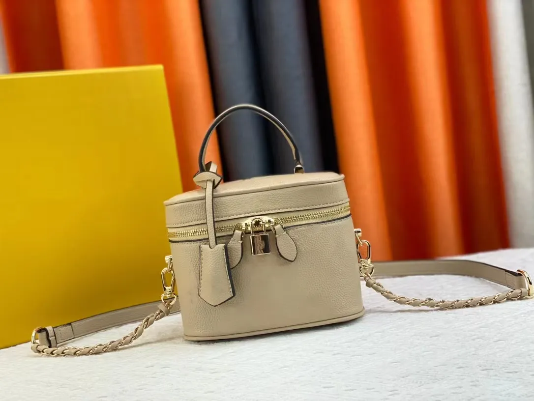 Luxury Embossed Hand Held Luggage For Women High Fashion Design, Small ...