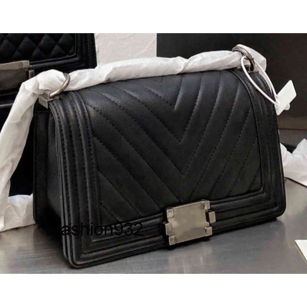 Classical Chevran Line Caviar Quilted Bag With Quilted Flap, Interwoven ...