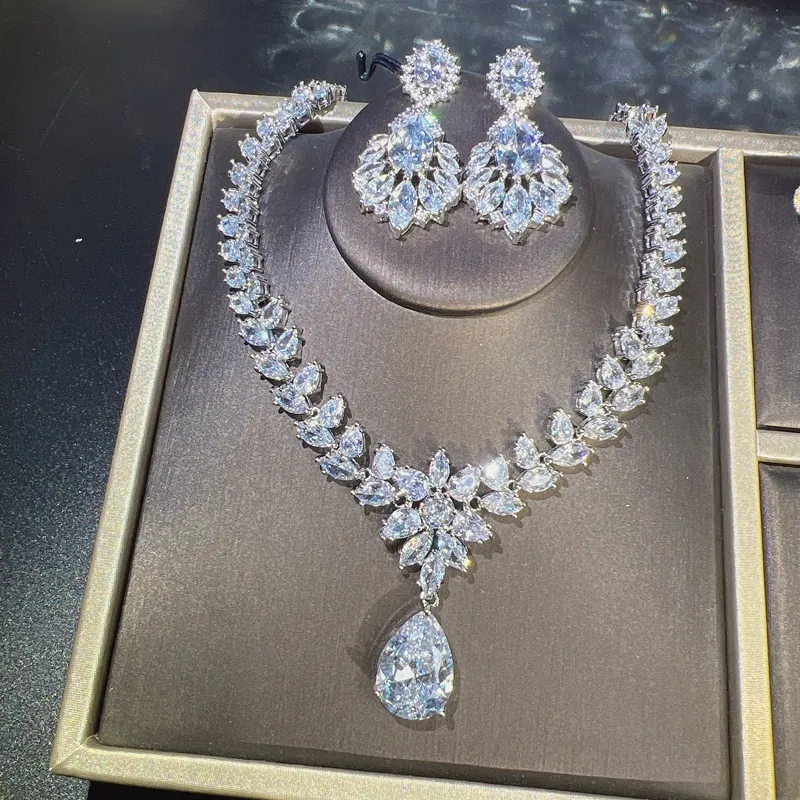 Elegant Silver Leaf Water Drop Jewelry Set - Zircon CZ Necklace ...