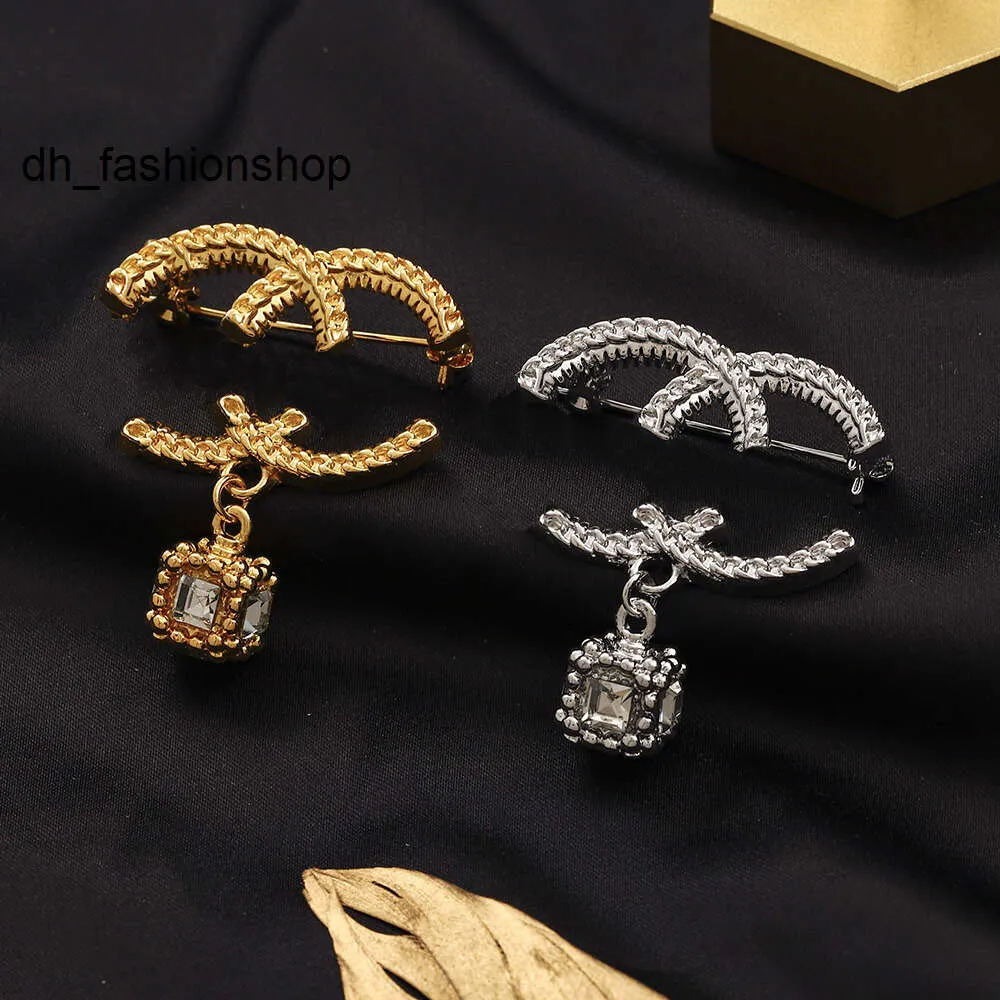 Elegant Pearl Brooch Pin - Luxury Design Jewelry for Women, Diamond ...