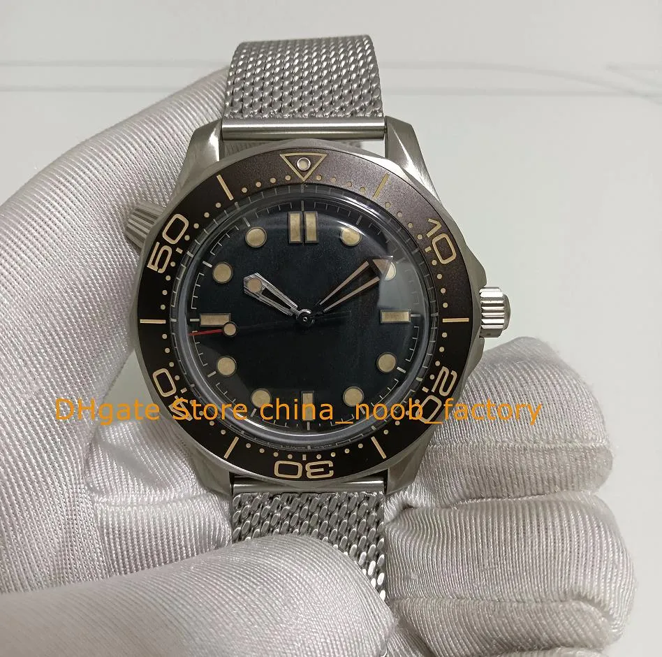 Mens 42mm Titanium Diver Watch 300m Water Resistance, Automatic Cal ...