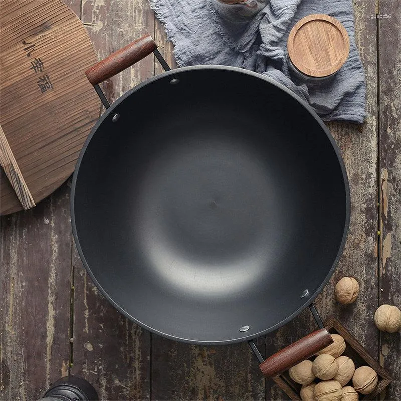 DHgate.com:Uncoated Cast Iron Wok, Handmade Non-stick Frying Pan for ...