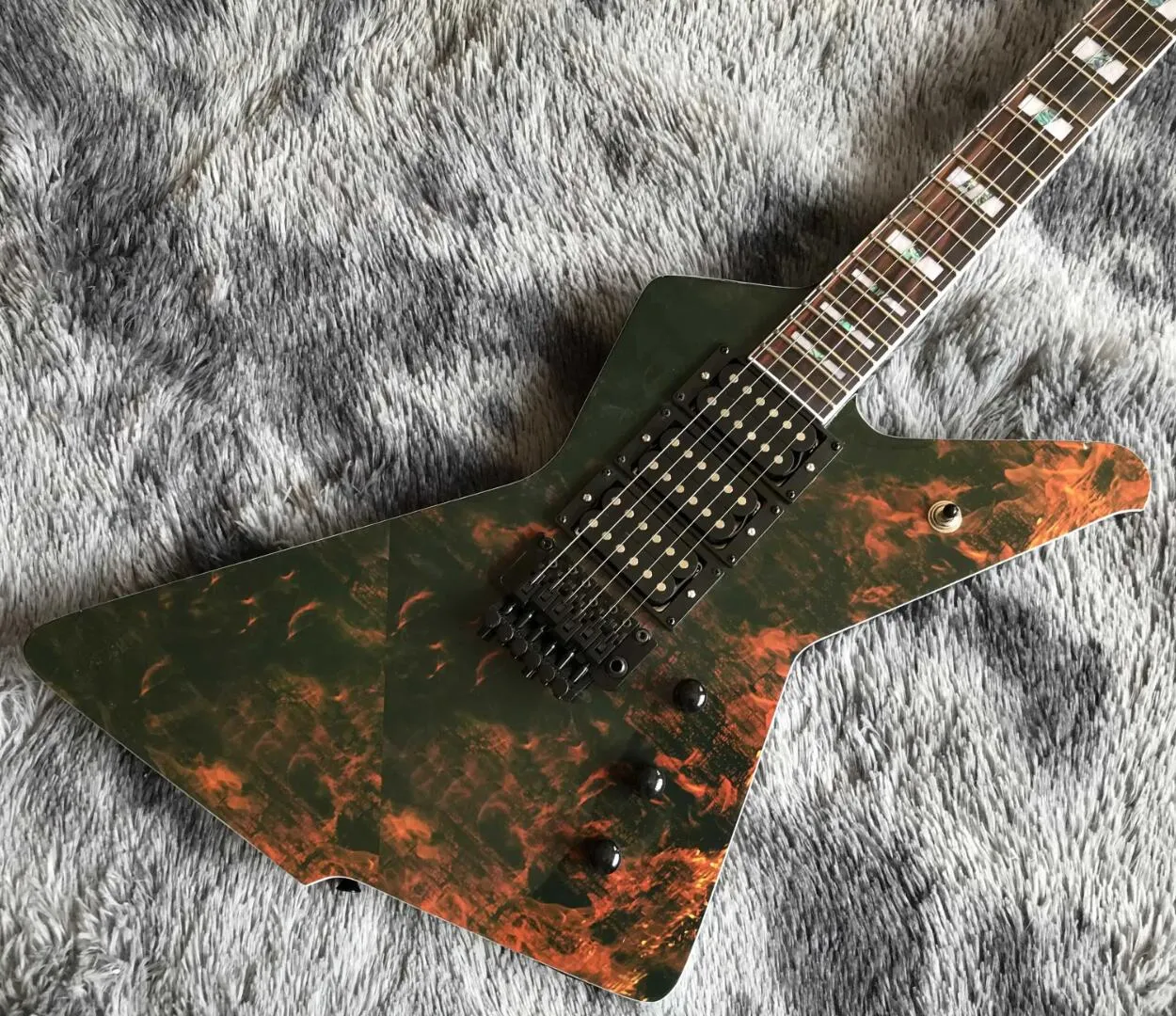 DHgate.com:Paul Stanley Black Orange Fire Flame Smog Destroyer Electric ...