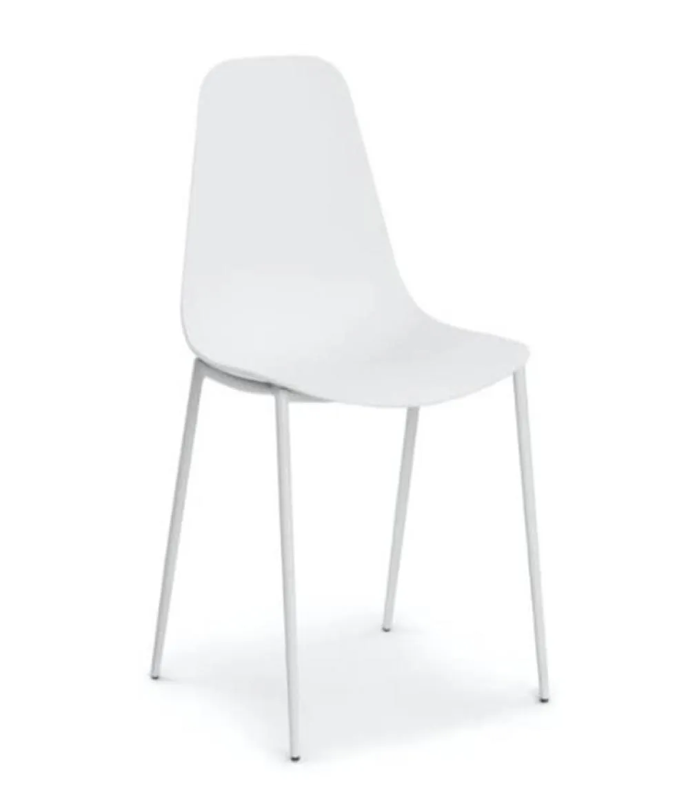 Maximizing Space with Compact Dining Table Sets for Small Apartments