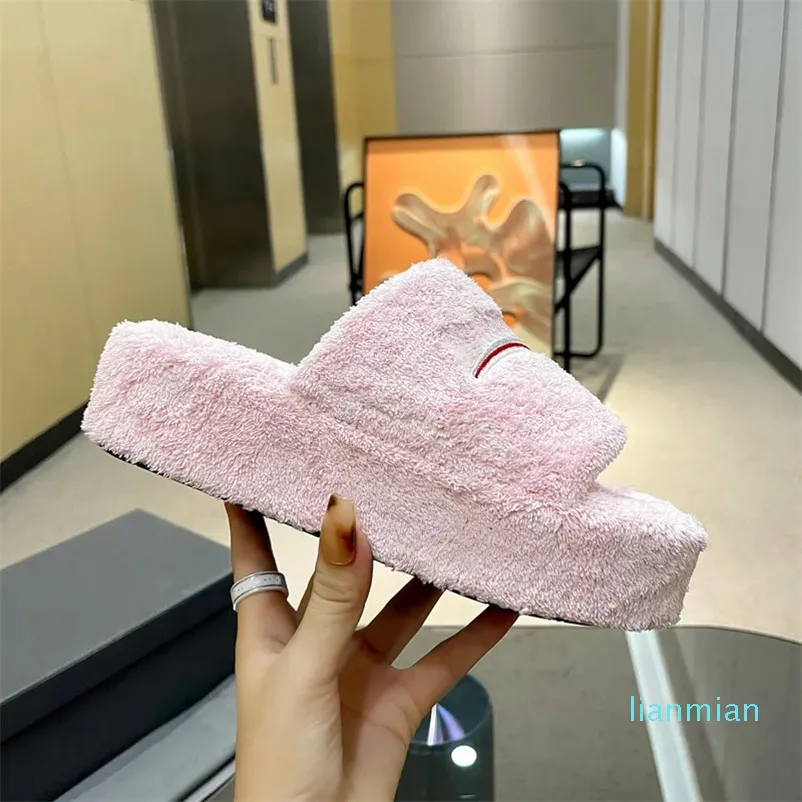Comfortable Fluffy Chunky Furry Platform Pink Fluffy Slippers For Women ...