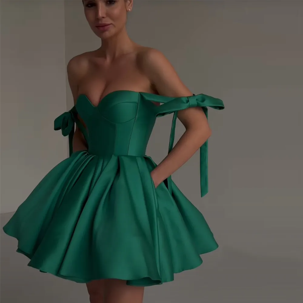 DHgate.com:Emerald A-Line Satin Homecoming Dress with Pockets for Girls ...