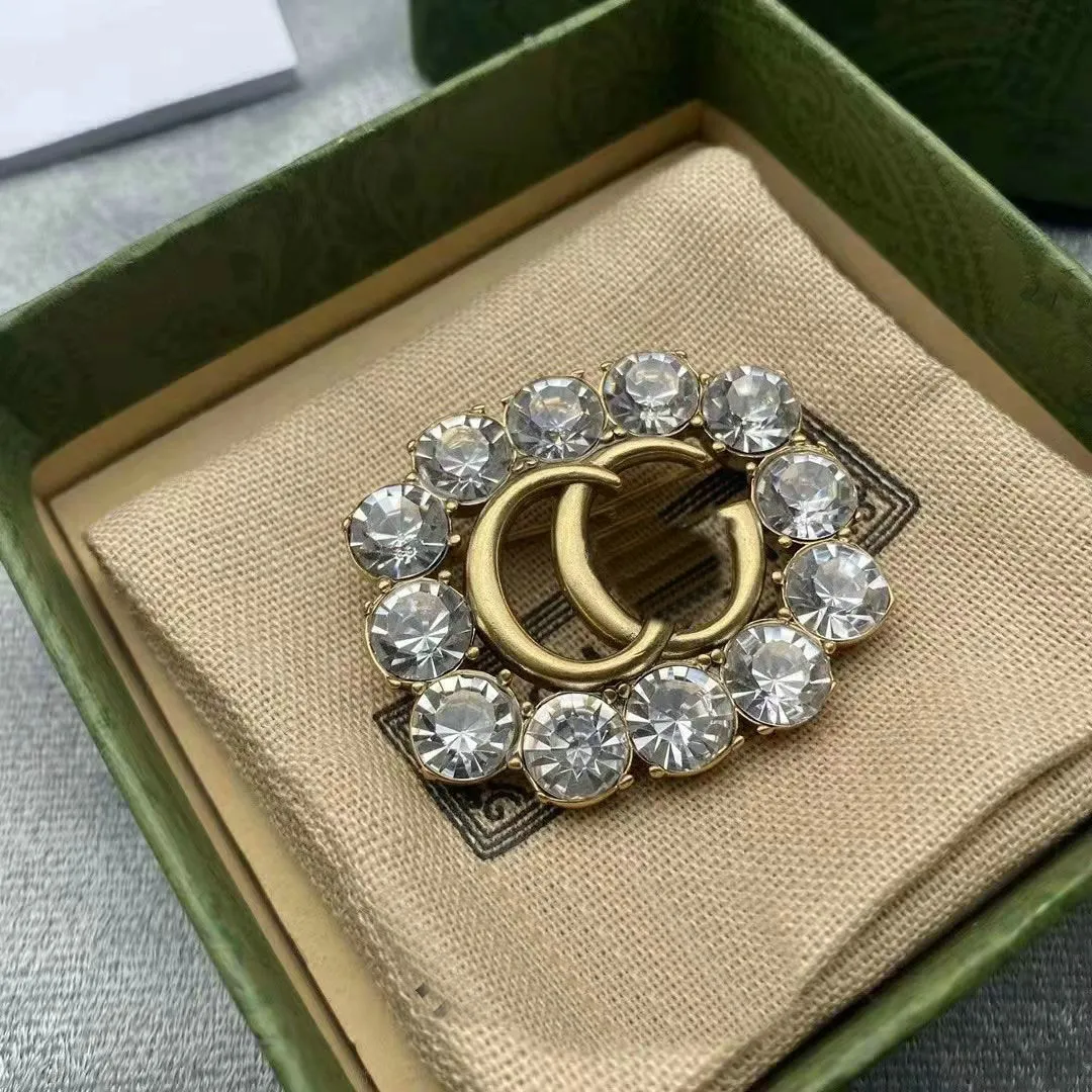 Classic Brand Letter Brooch Designer Brooches Pearl Diamond For Women ...