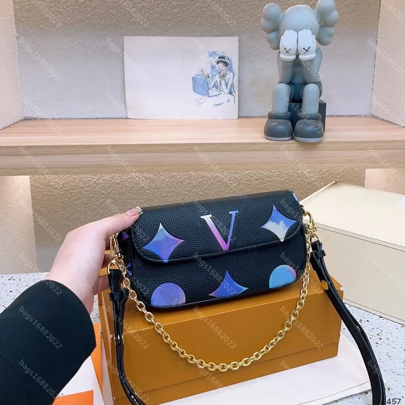 DHgate.com:High-End Womens Leather Crossbody Bag: Exquisite DHgate.com:High-End Womens Leather Crossbody Bag: Exquisite