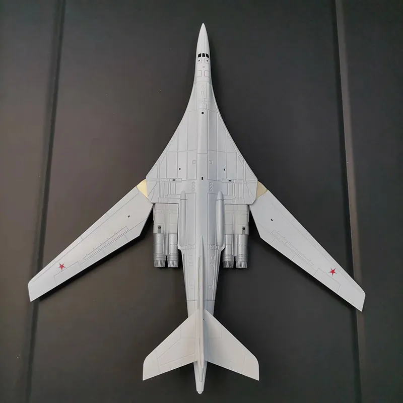 1/200 Scale Diecast Alloy Metal Tupolev TU 160/TU160 Fixed Wing ...