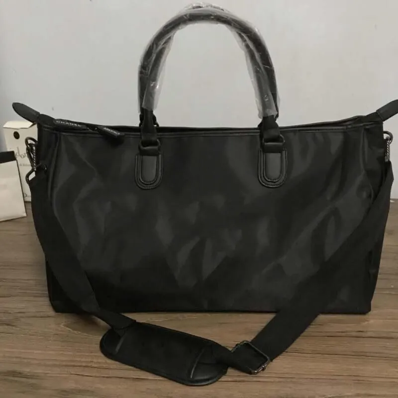 Stylish 2 Way Duffel Case For Sports, Travel, Yoga, Beach High Quality Fashion Print Overnight ...