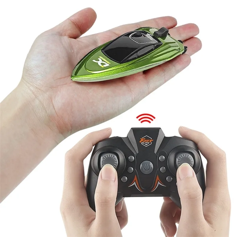 Mini Remote Control Boat - Electric RC Speed Boat with LED, 5kmh ...