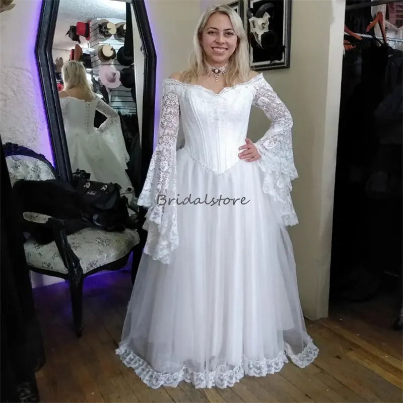 Elegant White Gothic Wedding Gowns: Lace Up Corset Bridal Dress With ...