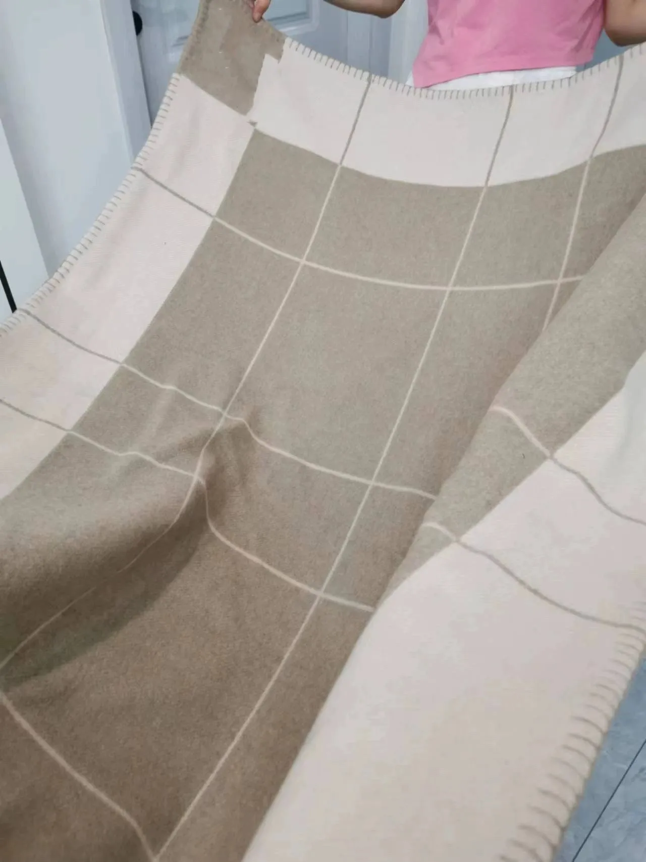 Beige Knit Throw Blanket With Dust Bag 57x69 In/145x175 Cm Soft Wool ...