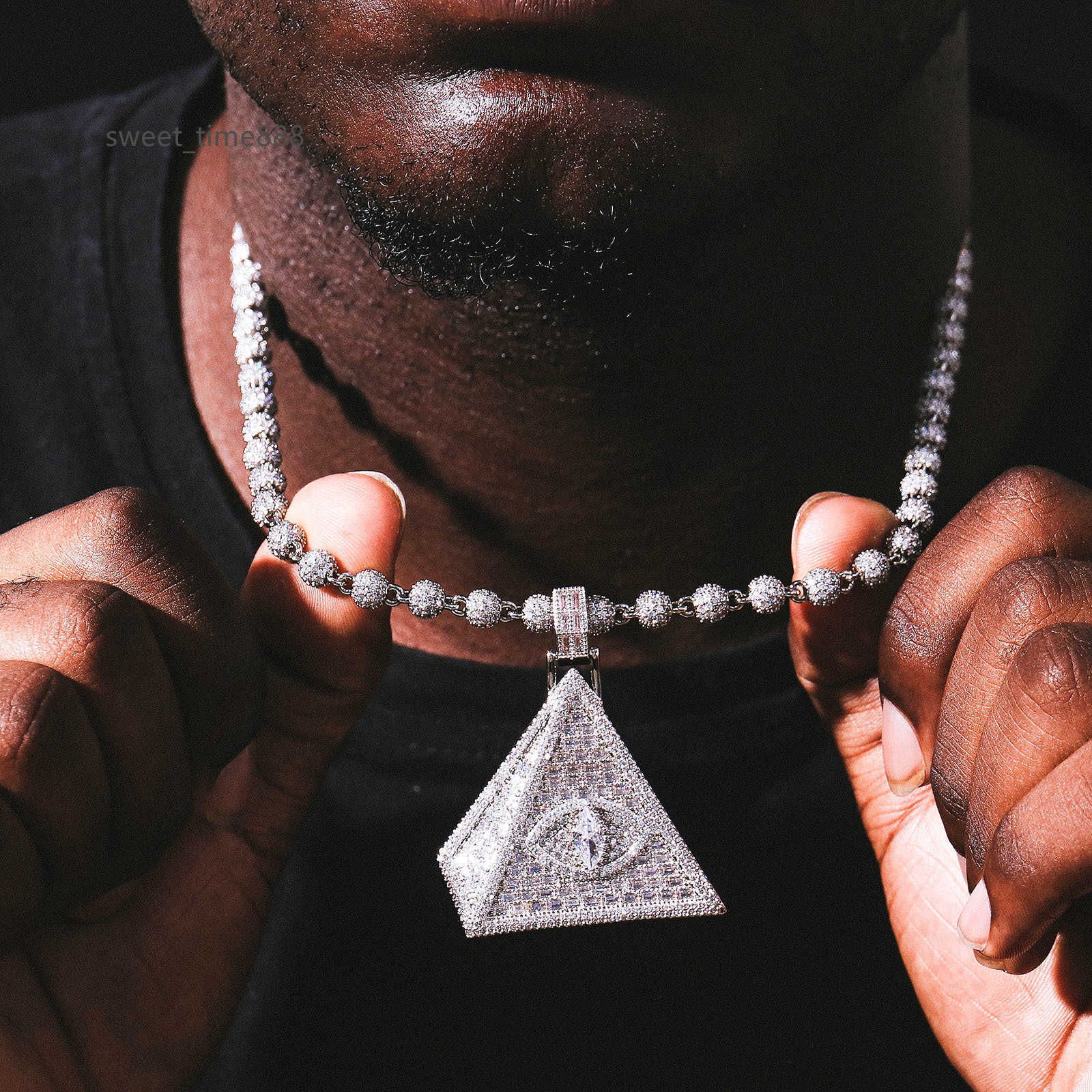 Gros Laiton Evil Pyramid Eyes Iced Out Moissanite Pendentifs Bijoux De Mode 14K 18K Plaqué Or ...