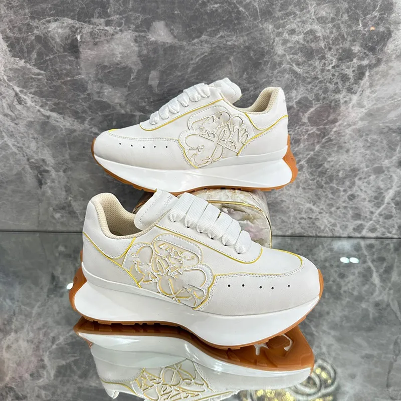 Bulk Men's Brown Bullet Head Sprinting Shoes With Soft Bottom And ...