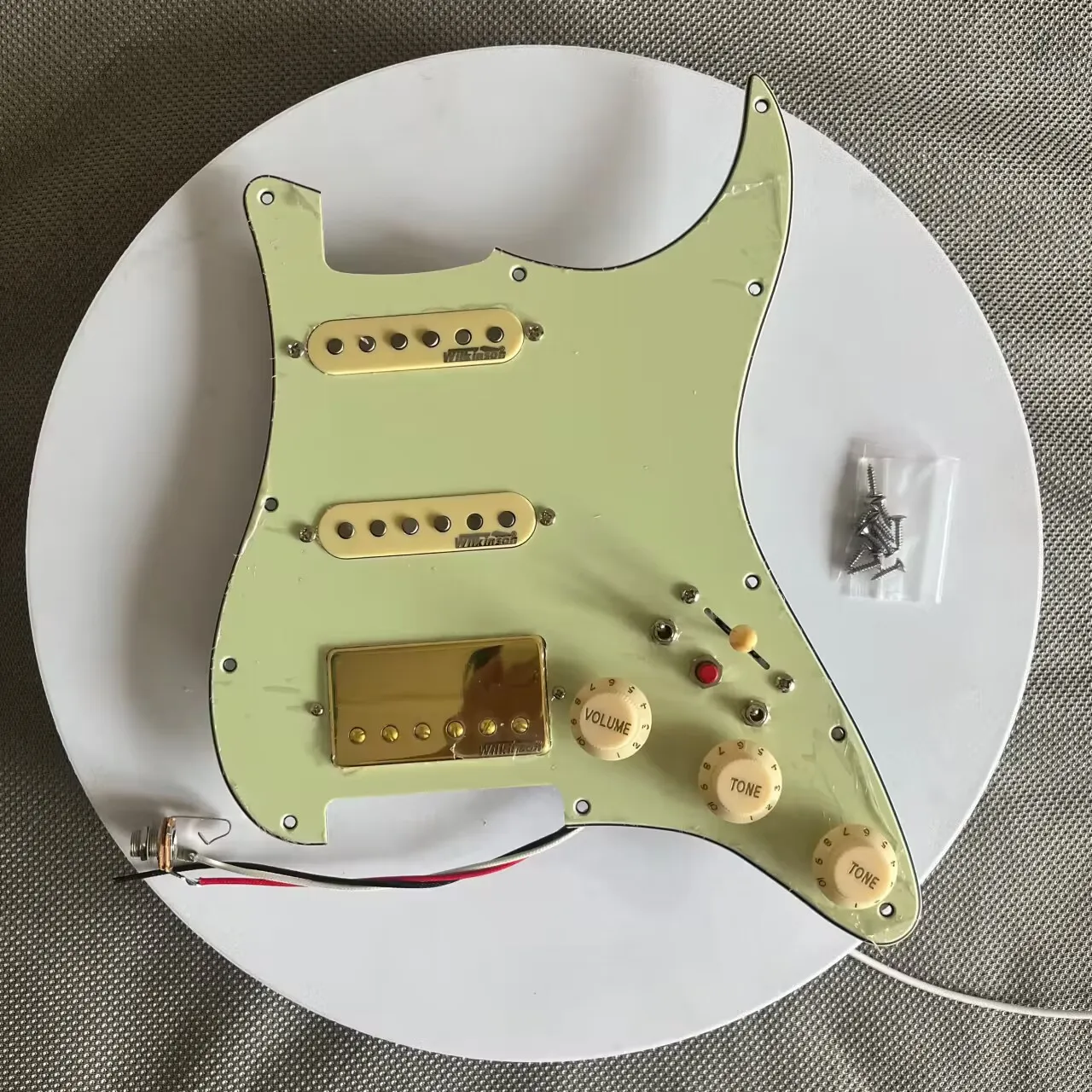DHgate.com:High Output Alnico V Coil Split Pickups Loaded Pickguard Set ...